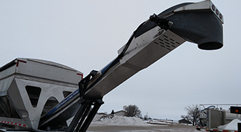 Uni-Body Rear Discharge Stainless Tender | Norwood Sales, Inc. - Horace, ND